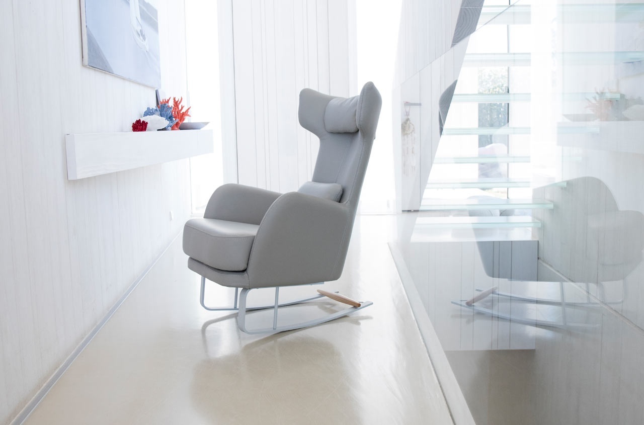 Fama Kangou Chair With Rocking Base