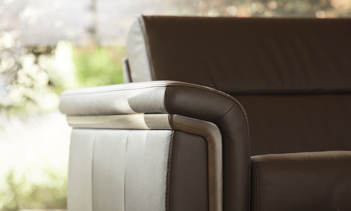 Stressless Stella 1-Seater | Wood Arm Sofa