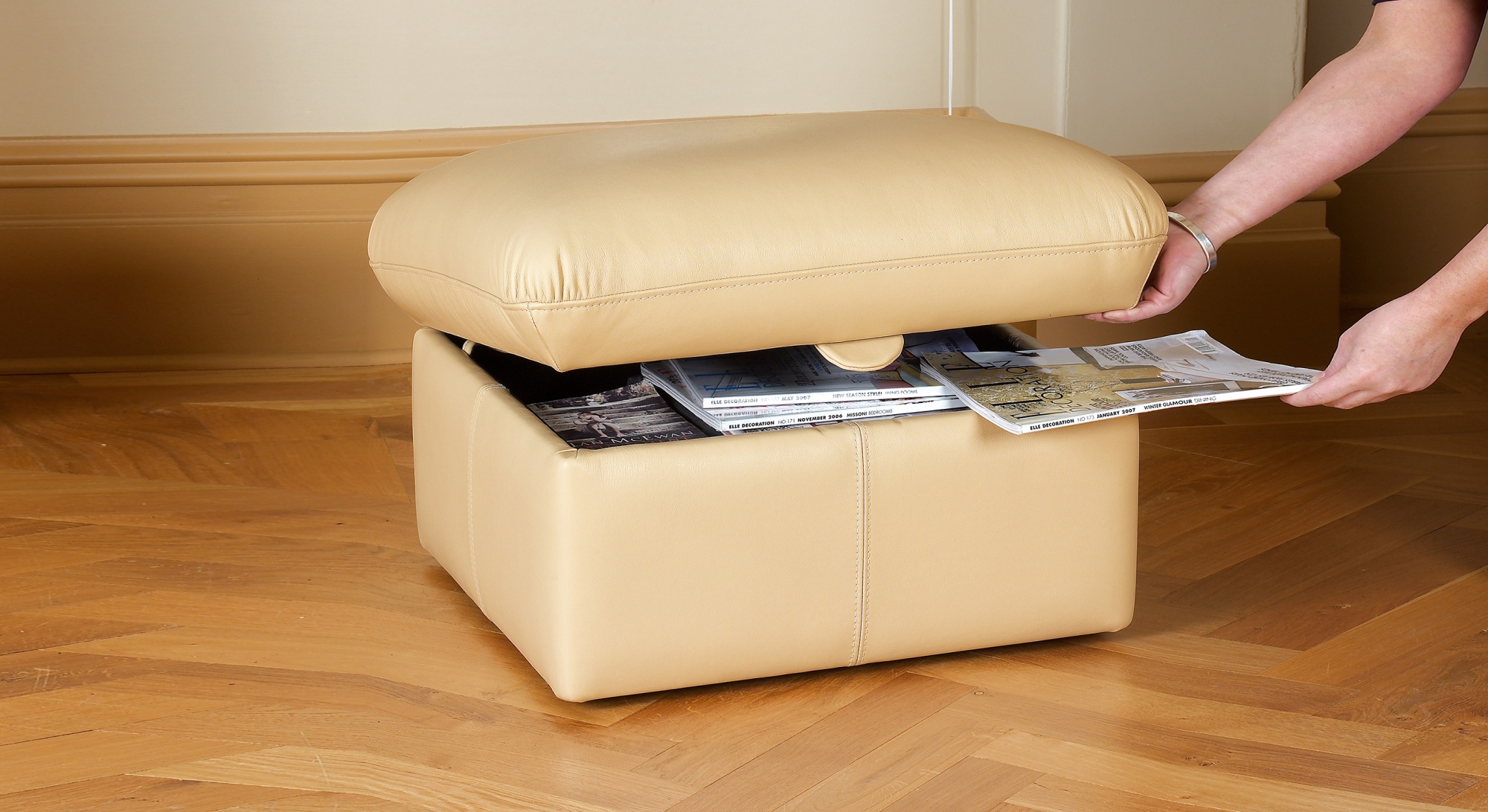Sherborne Stool / Box