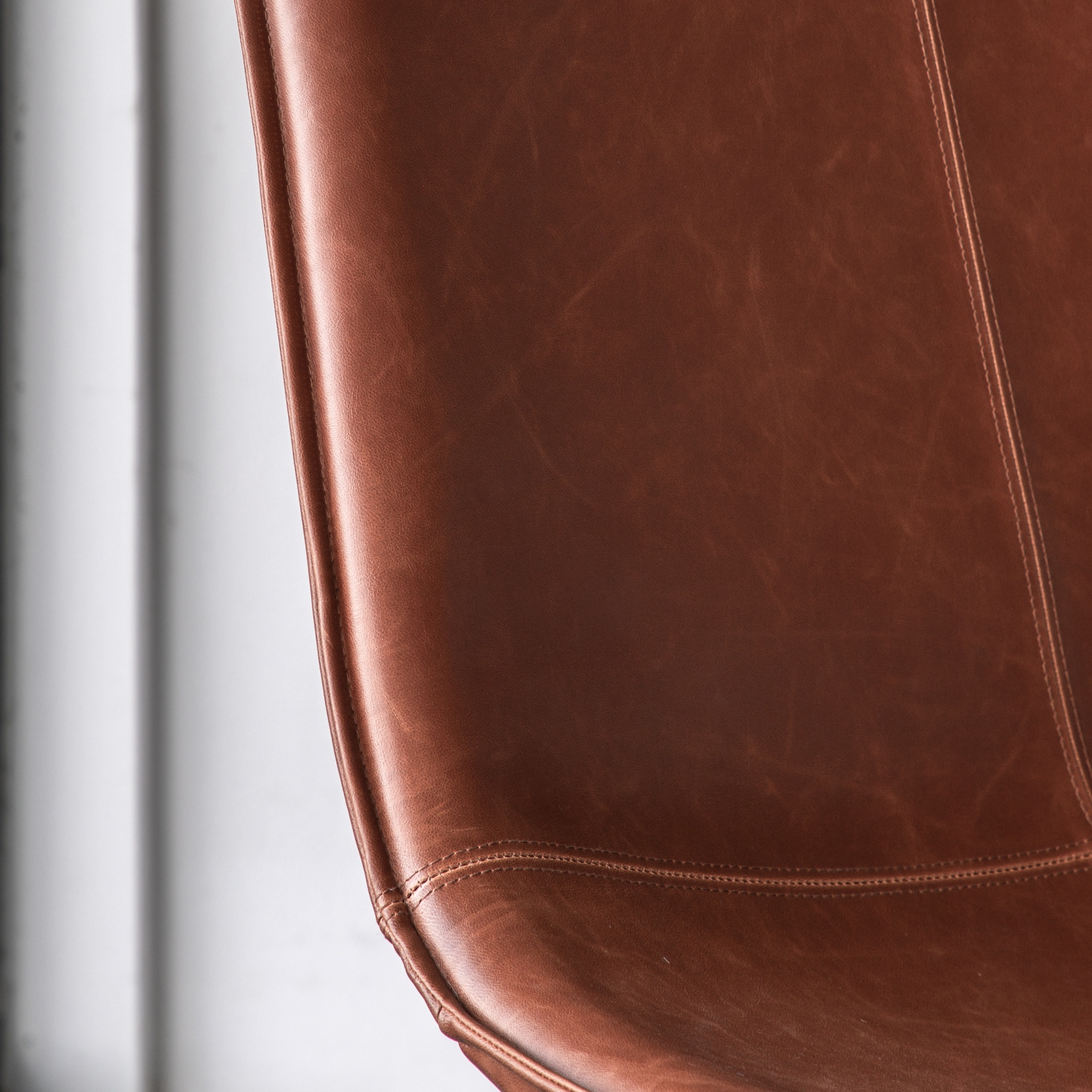 Gallery Hawking Lounge Chair Brown
