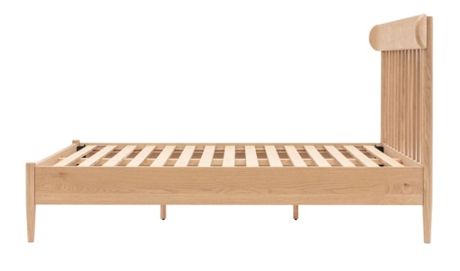 Gallery Hatfield King Spindle Bed